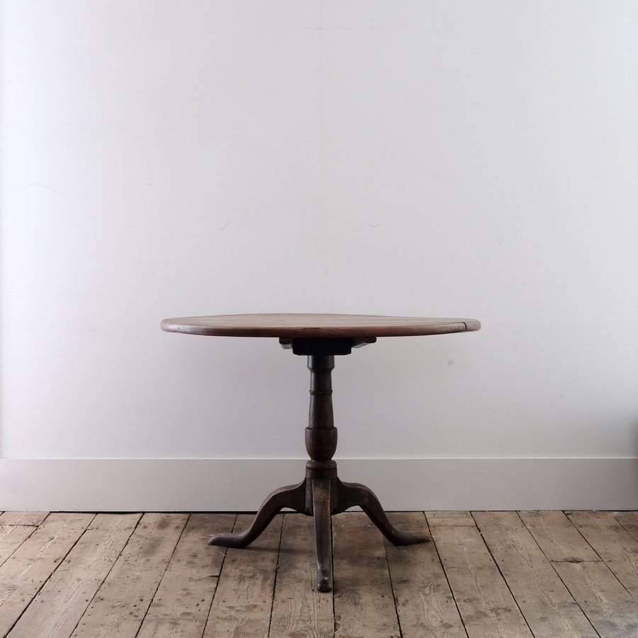English Country Tip Top Table › Puckhaber Decorative Antiques ...