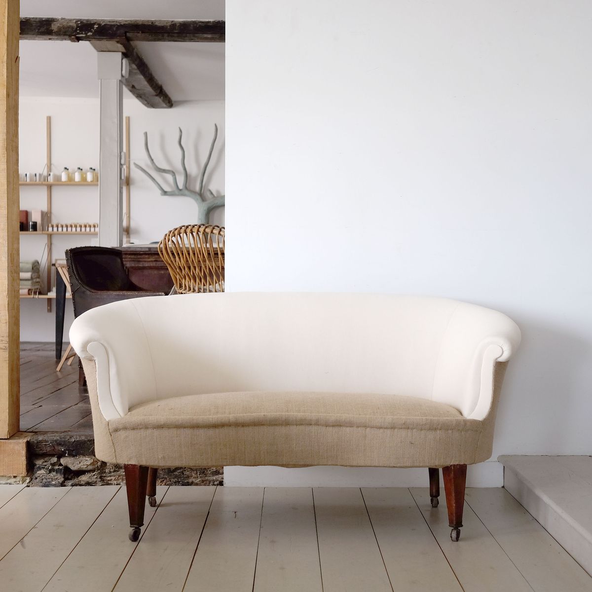 French Kidney Bean Settee › Puckhaber Decorative Antiques › specialists ...